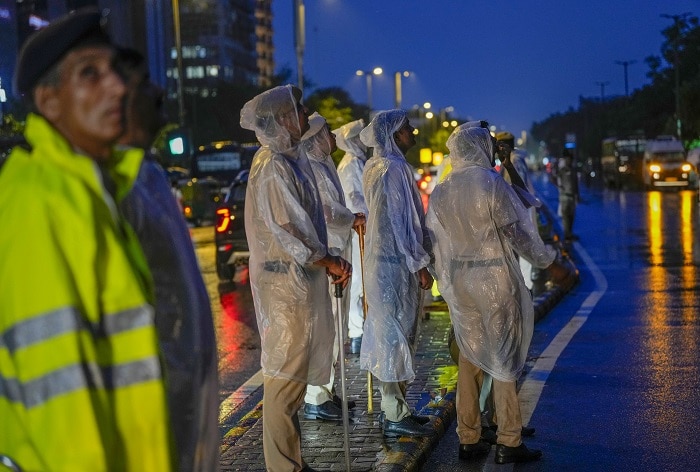 Mumbai Weather Update: Heavy Rains Lash City And Suburbs; IMD Issues ...