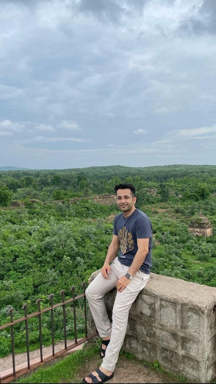 Meet IAS Junaid Ahmad - Perfect Blend of Intelligence and Looks| In Pics