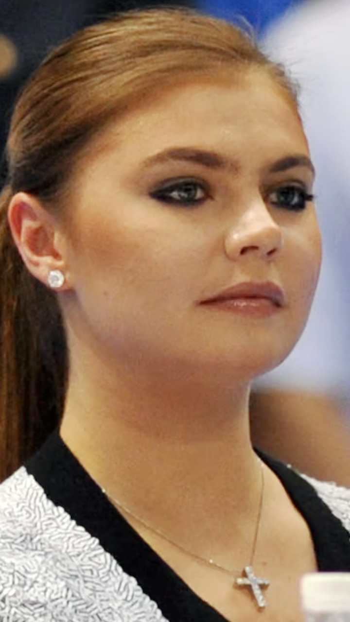 10 Most Glamorous Women Politicians In The World