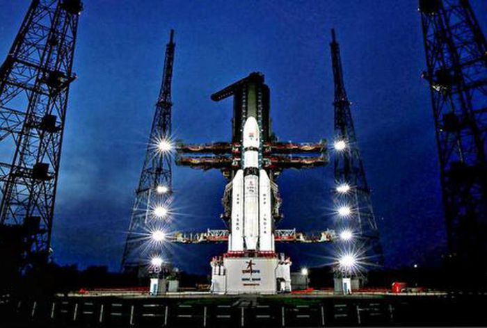 Special 'Havan' Performed In Agra For Successful Landing of Chandrayaan ...