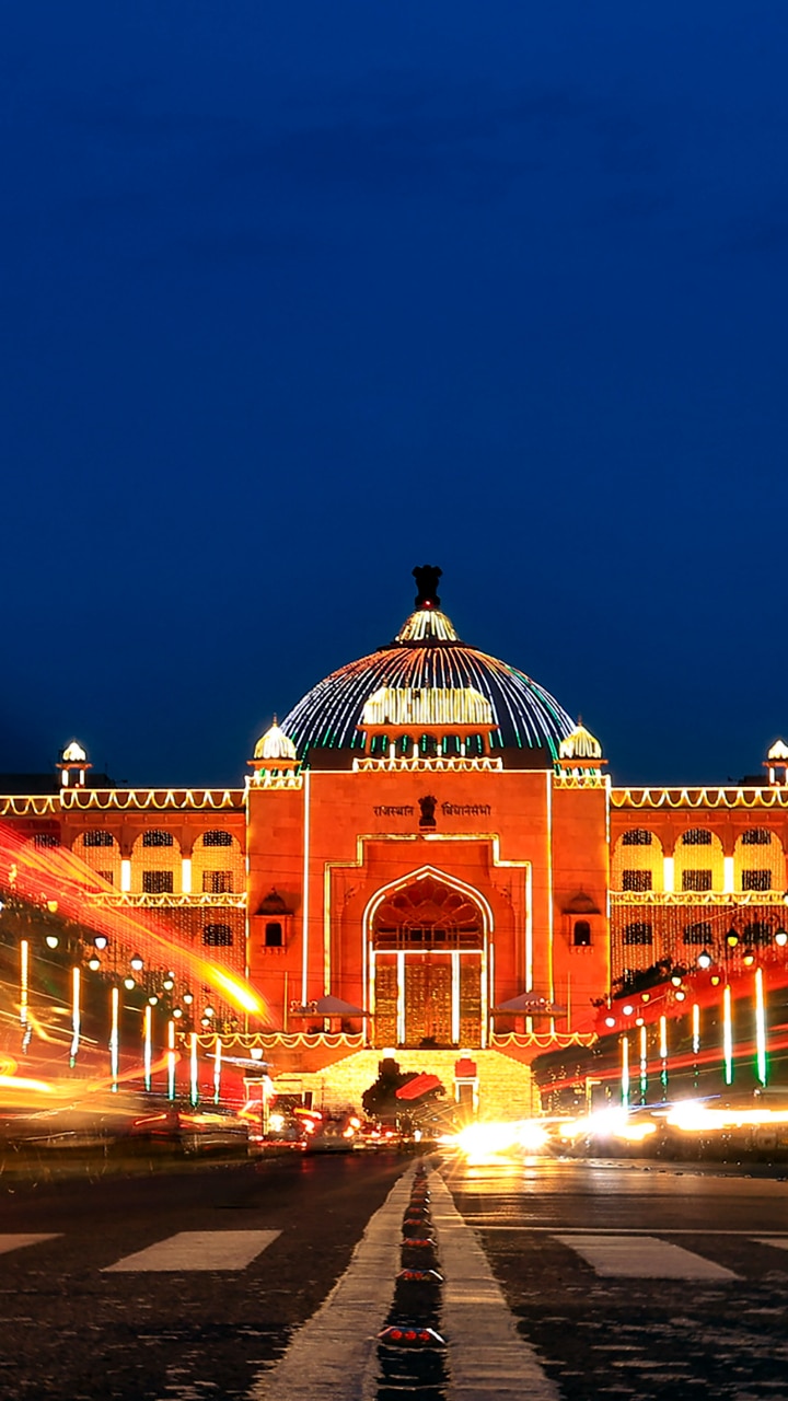 Independence Day: Iconic Buildings Adorned in Hues of Tricolour
