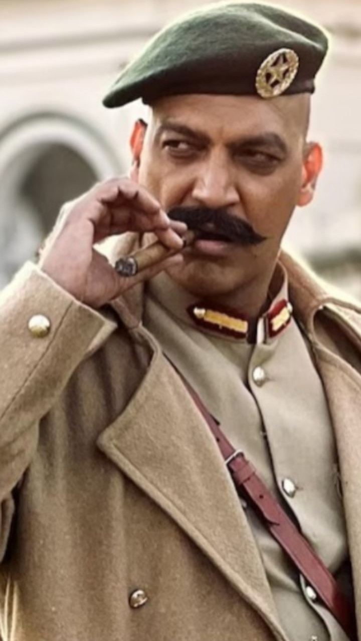 कितने पढ़े-लिखे हैं Gadar 2 के पाकिस्तानी आर्मी जर्नल Manish Wadhwa