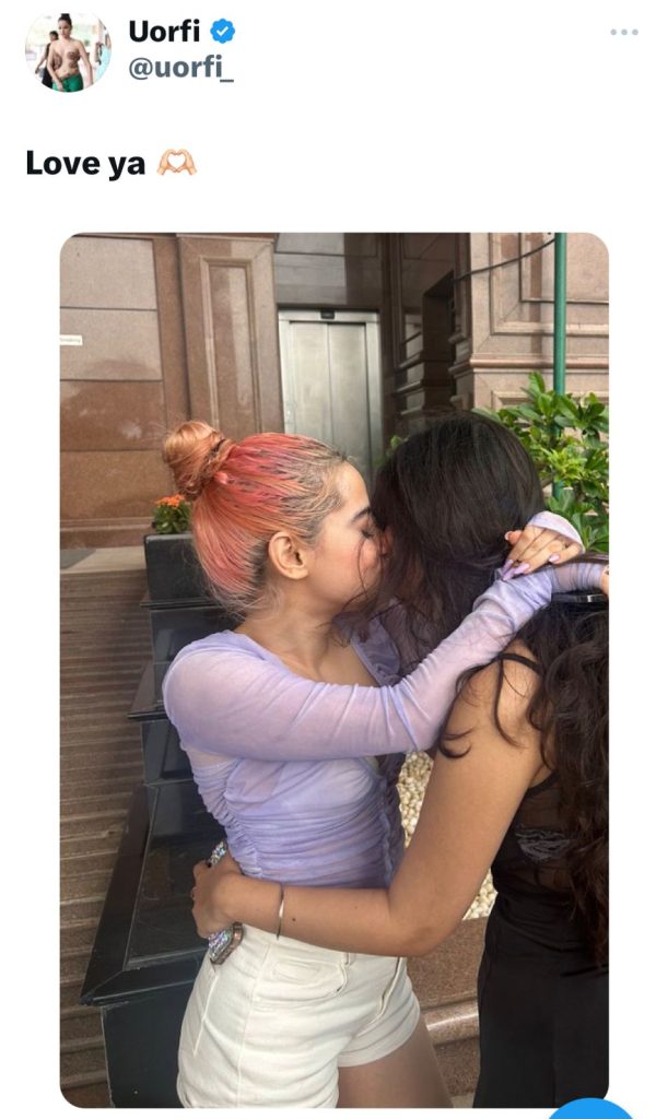 Urfi Javeds Viral Liplock Pic With Bestie Kajol Tyagi Stirs ...