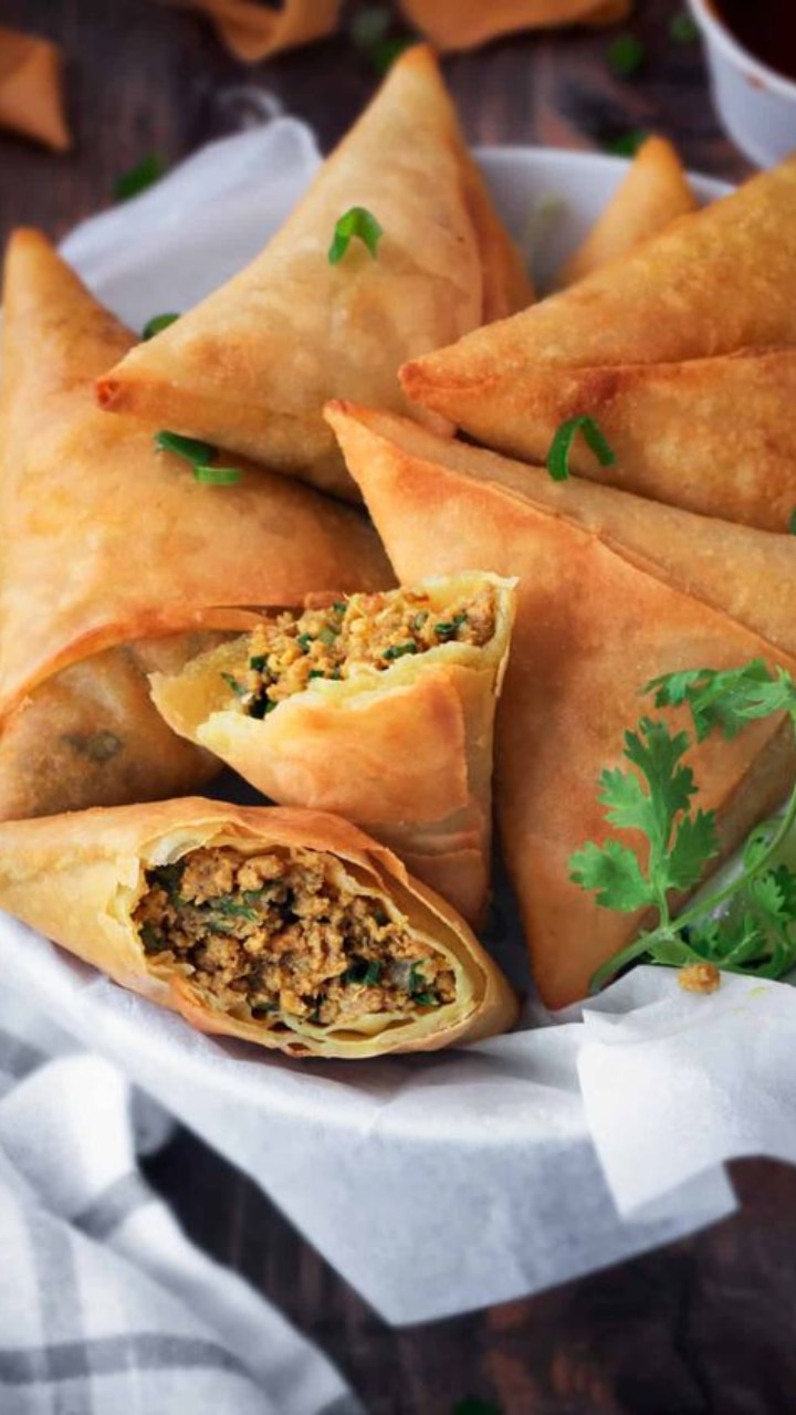 6 Reasons Samosa Is the 'Yummy' King Of Street Food - InPics