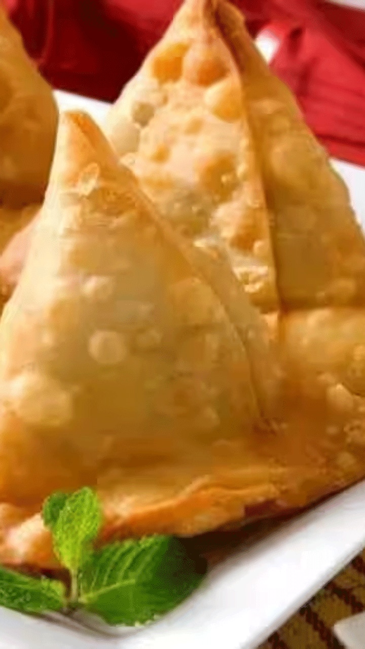 क्या आप जानते हैं समोसे का असली नाम क्या था? Interesting facts