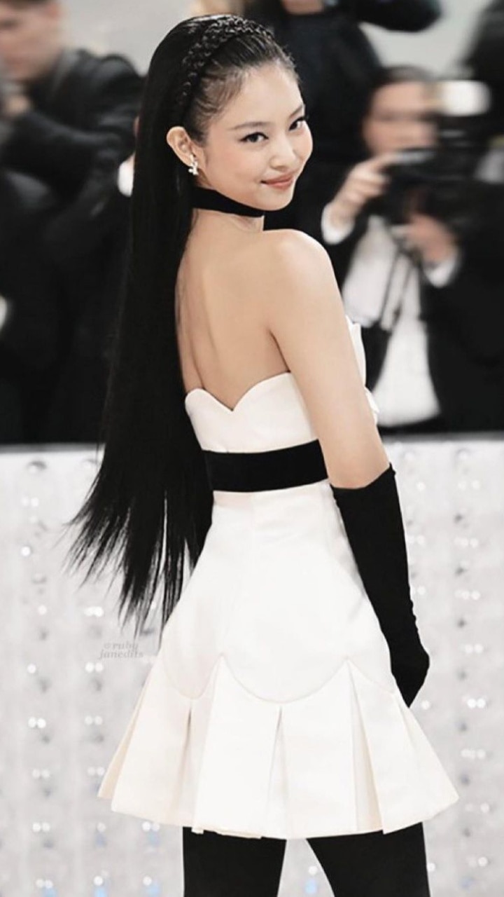 10 Empowering Quotes By BLACKPINK Jennie