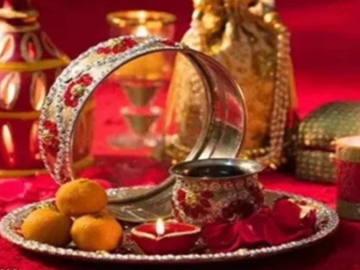 Karwa Chauth Puja Samagri: आज है करवा चौथ का व्रत, ऐसे तैयार कर लें ...