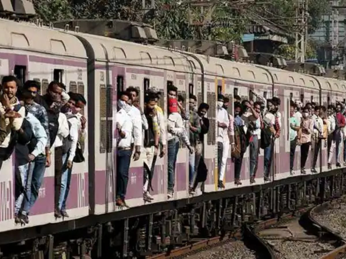 Mumbai Local Train Services Disrupted Again Due To Glitch In Signalling ...
