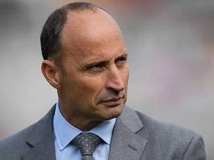 नासिर हुसैन ने चुनी