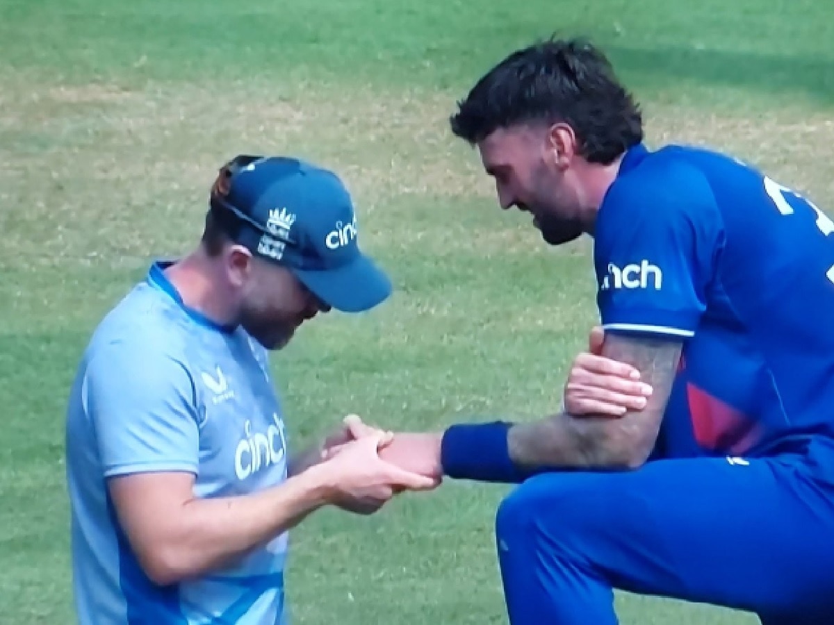 SA VS ENG: इंग्लैंड को बड़ा झटका, तेज गेंदबाज रीस टॉप्ली चोटिल, मैदान ...