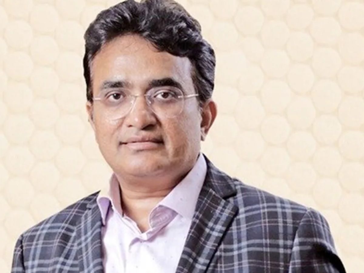 Wagh Bakri Executive Director Parag Desai Dies At 49 After Attack By ...