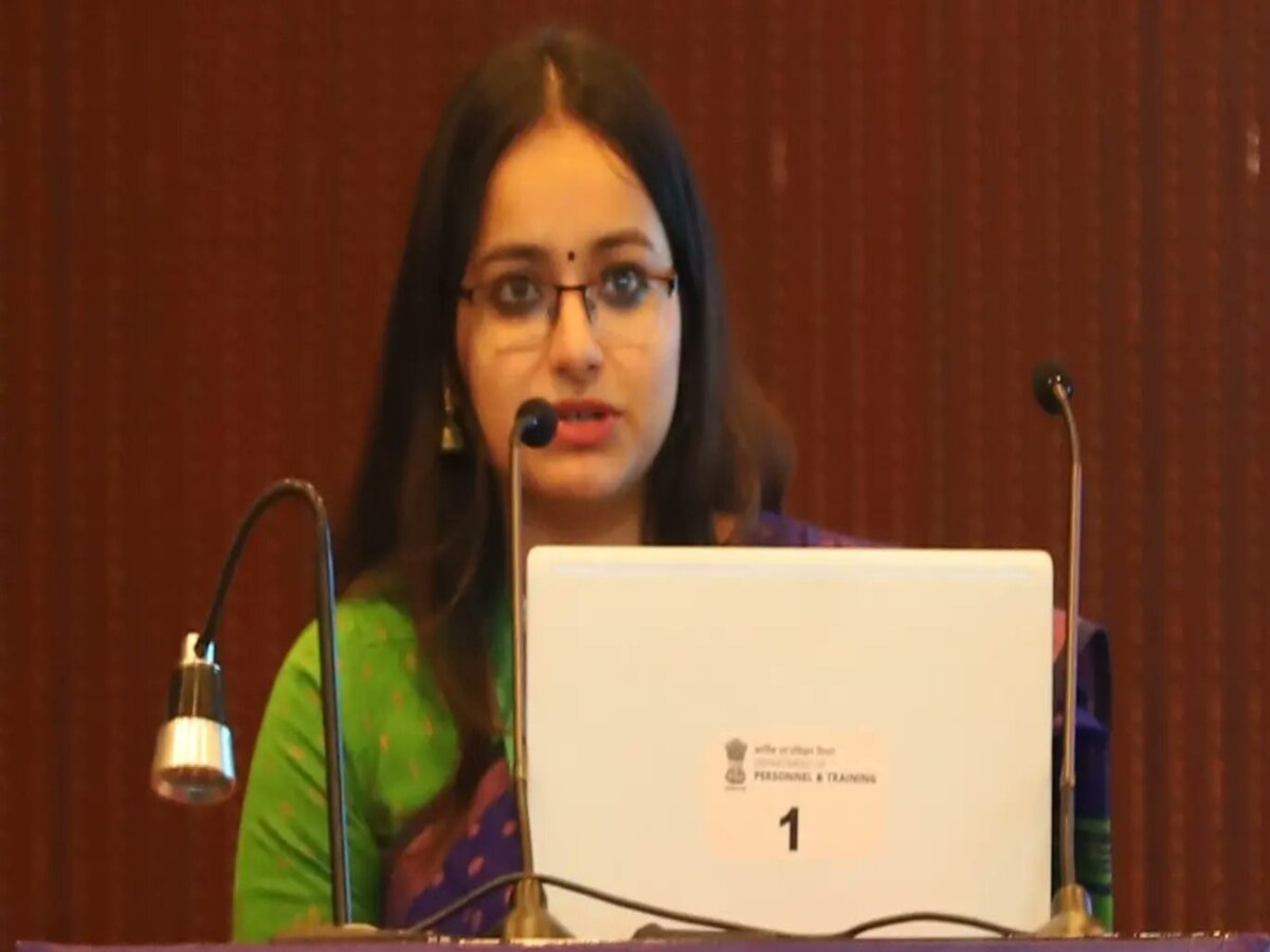 सुबह से शाम तक करती थी नौकरी, 20वीं रैंक लाकर बनी IAS- जानें तैयारी का ...