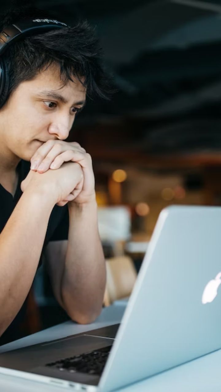 10 Must-Watch Movies For Every College Student On Netflix