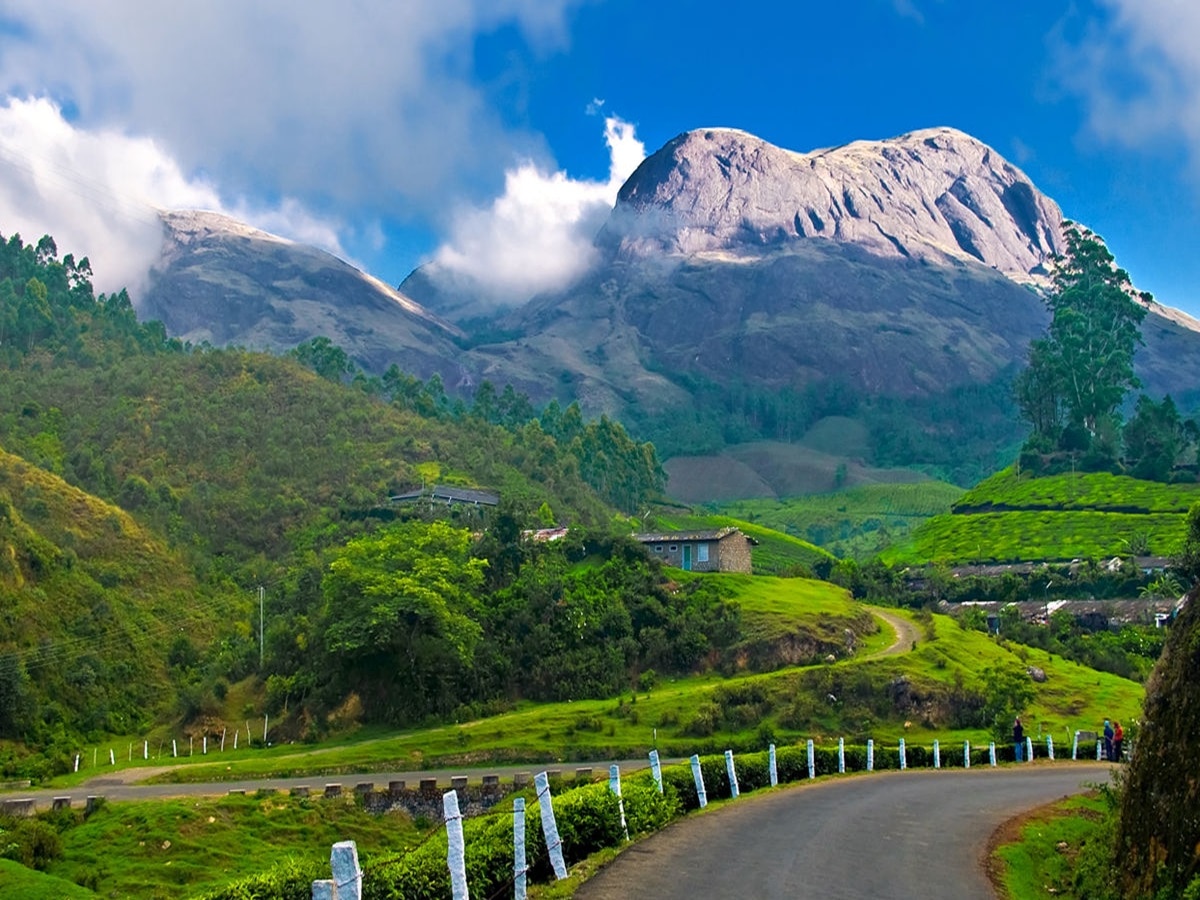 इस बार घूमिए Munnar, Nainital- Shimla से भी सुंदर है ये हिल स्टेशन