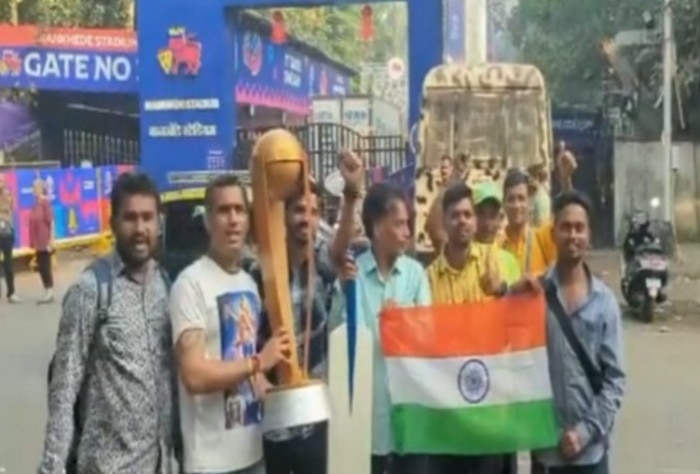 Indian Fans Pray For Country’s Victory In Semi-final Against New ...