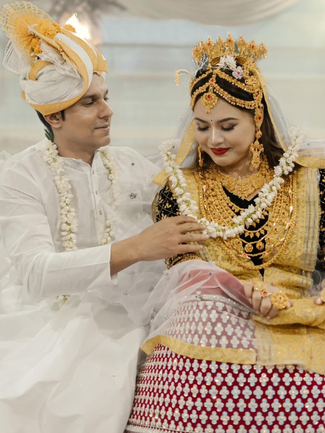 Randeep Hooda-Lin Laishram Stun as Manipuri Bride And Groom - 7 Pics