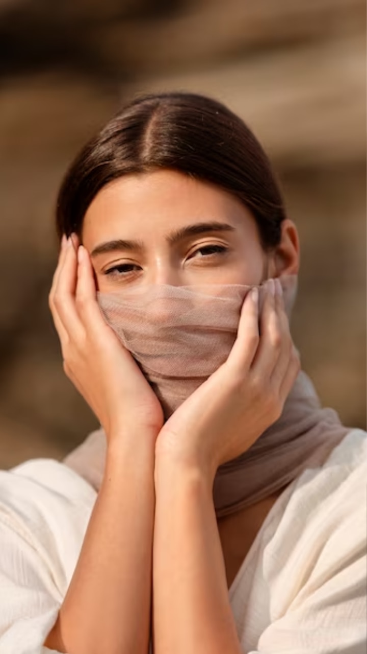 Air Pollution: 8 Tips to Protect Your Skin From Toxic Particles