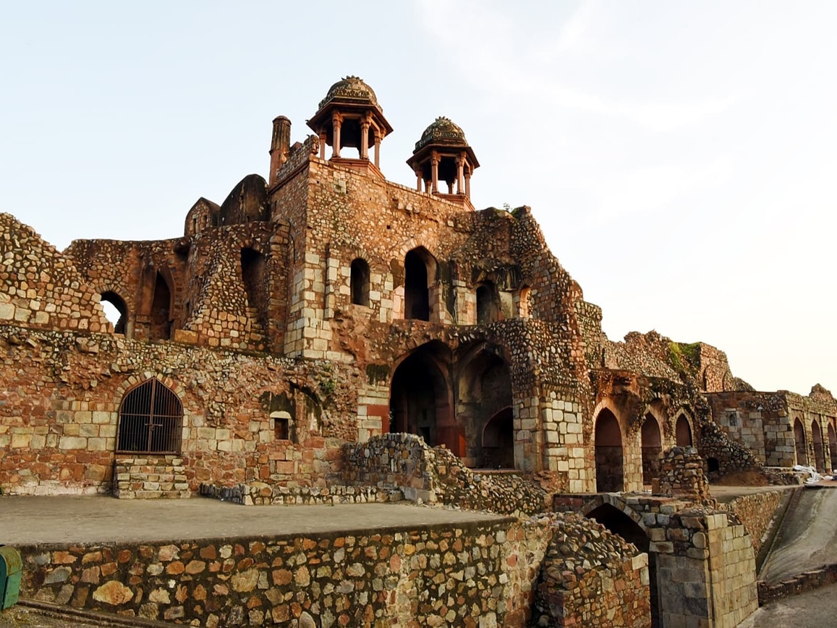 Who Built Purana Quila Old Fort in Delhi Humayu Pandav or Shershah ...