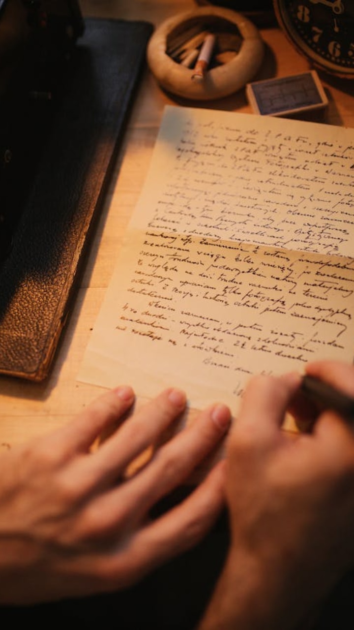 10 English Poems To Read This December