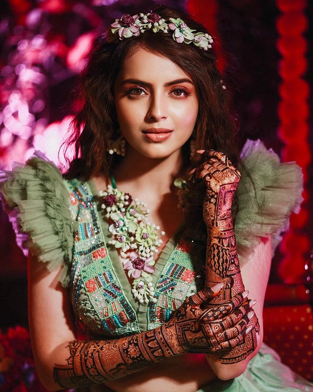 Ishqzaade की एक्ट्रेस Shrenu Parikh करने जा रही हैं अपने सपनों के ...