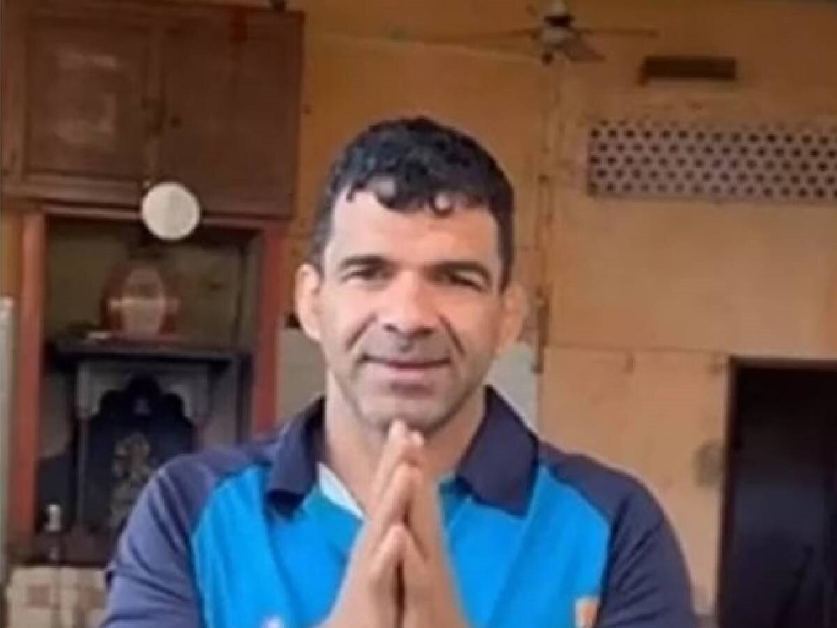 डेफलंपिक्स स्वर्ण पदक विजेता वीरेंद्र सिंह भी लौटाएंगे पद्मश्री अवॉर्ड ...