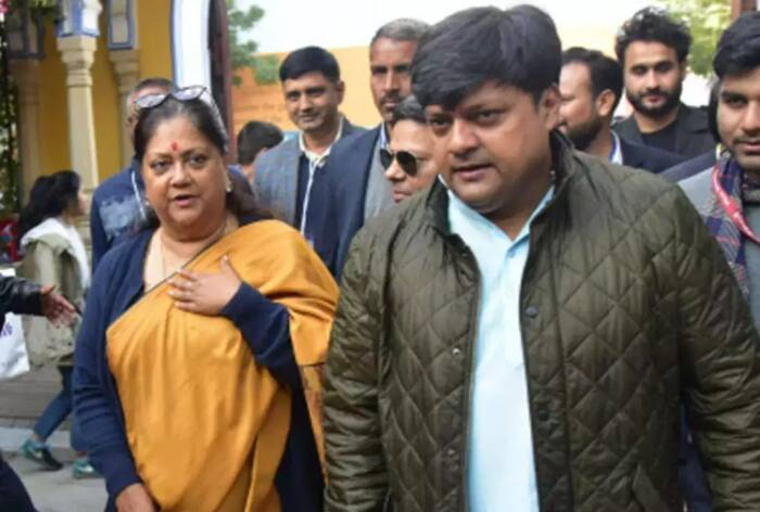 Rajasthan CM Issue: Vasundhara Raje's Son Accused Of Keeping MLA Lalit ...
