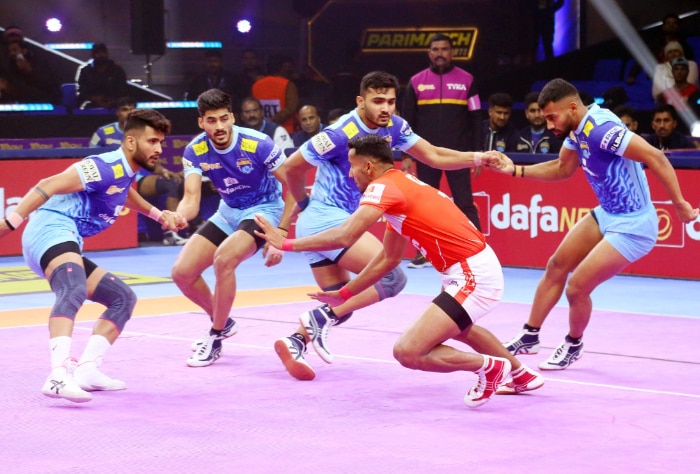 PKL Season 10: 25-Point Performance From Parteek Dahiya Helps Gujarat ...