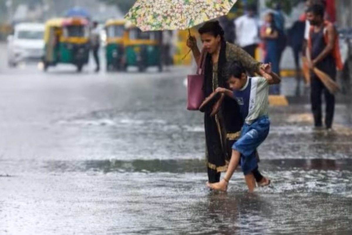 Tamil Nadu Weather: Heavy To Very Heavy Rainfall In THESE Districts ...