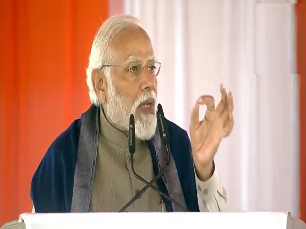 PM Modi In Ayodhya Highlights : PM Modi Urges Ram Bhakts To Plan Ayodhya Trip After January 22