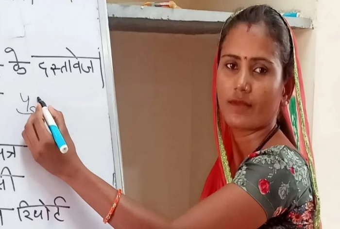 Meet Pravina, 19-Year Old Who Fought Patriarchy and Became Sarpanch of ...