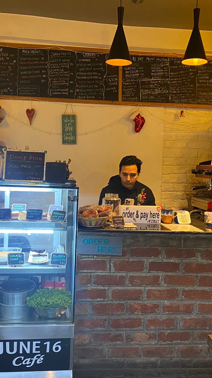 5 Must-Visit Scenic Cafes in Bir, Himachal Pradesh