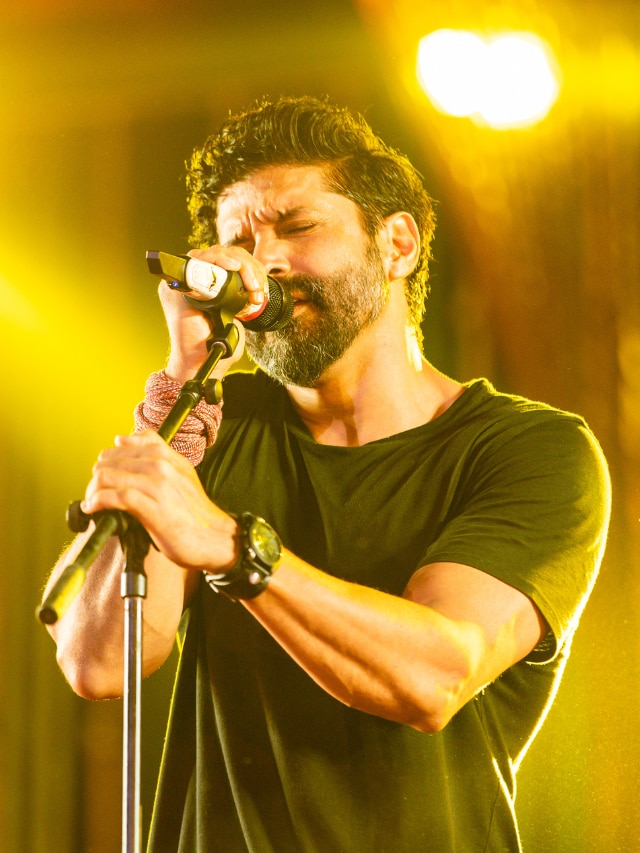 Farhan Akhtar's Top 7 Groovy Song to Tune Into