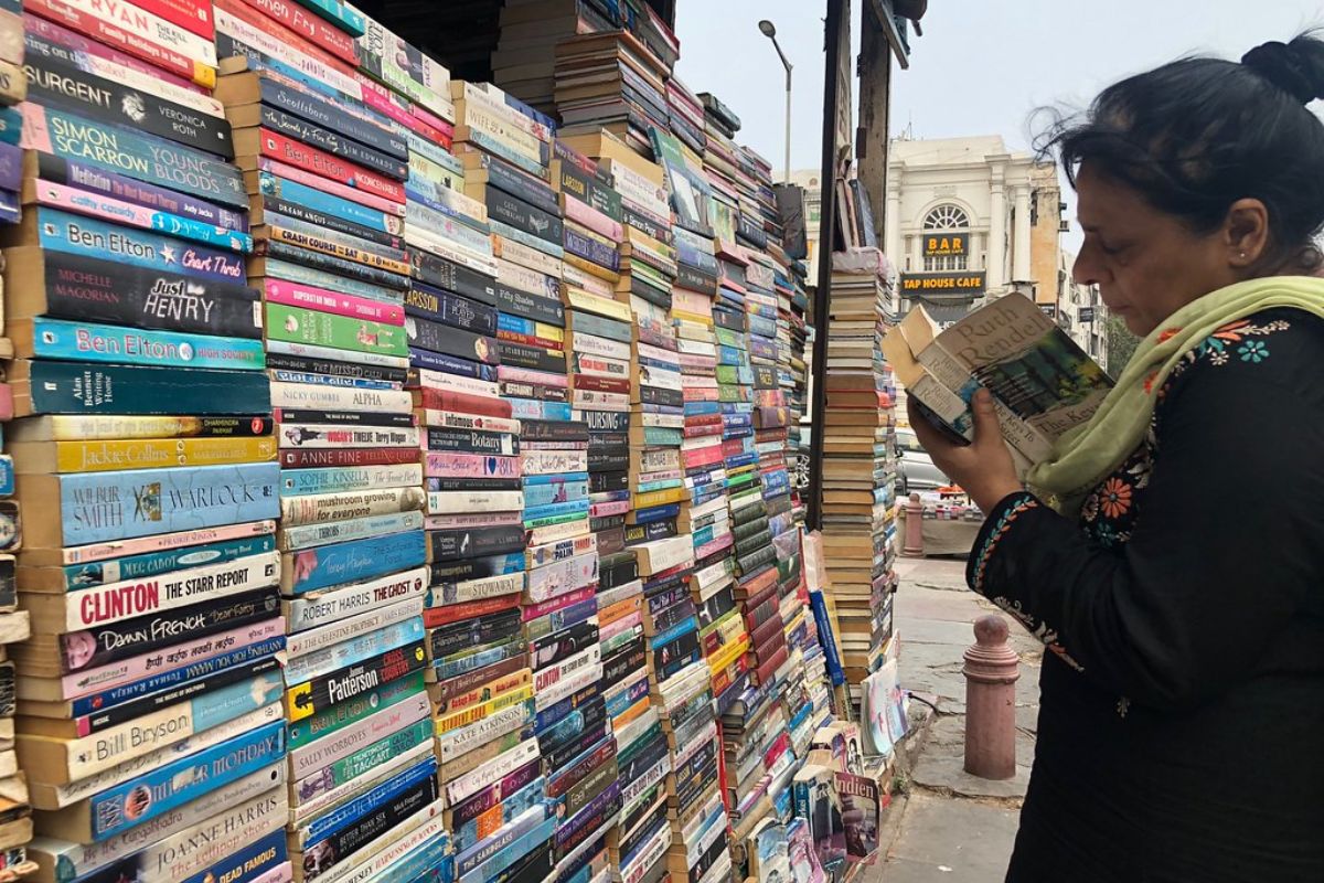 Shoppaholics! Check Out This Curated List Of 10 Markets In Delhi-NCR ...
