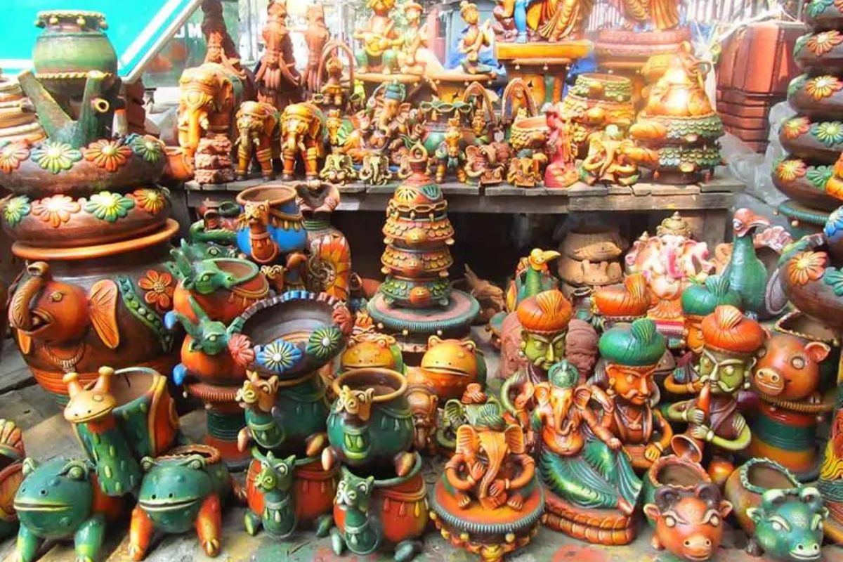 Shoppaholics! Check Out This Curated List Of 10 Markets In Delhi-NCR ...