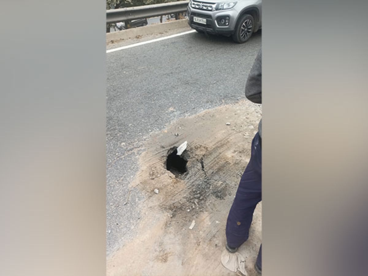 Delhites ALERT Road Cave In On This Road Disrupts Traffic Flow, Check ...