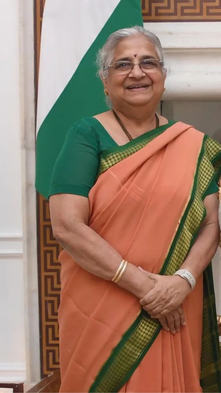 Sudha Murthy Education Qualification, Career