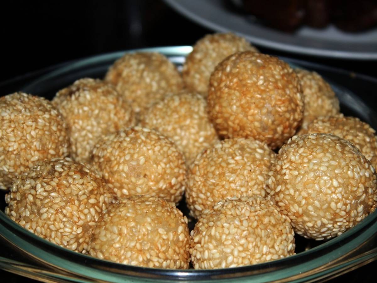 Tilkut Recipe: सकट चौथ के दिन इस तरह बनाएं तिलकुट, नोट करें रेसिपी ...