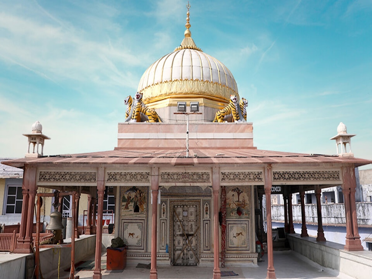 Karauli Rajasthan: लाल पत्थरों में चमकता शहर है करौली, यहां घूमिए ये 5 ...