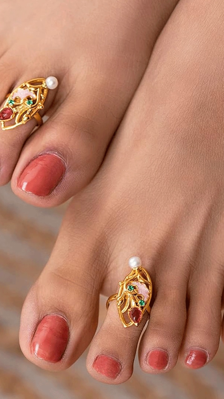 सोने की बिछिया पहनना शुभ या अशुभ?