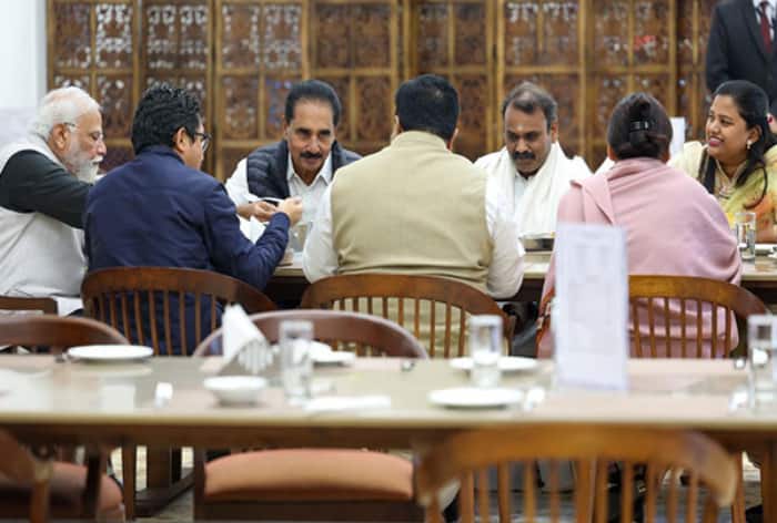 CPI(M) Slams UDF Leader Premachandran For Having Lunch With PM Modi ...