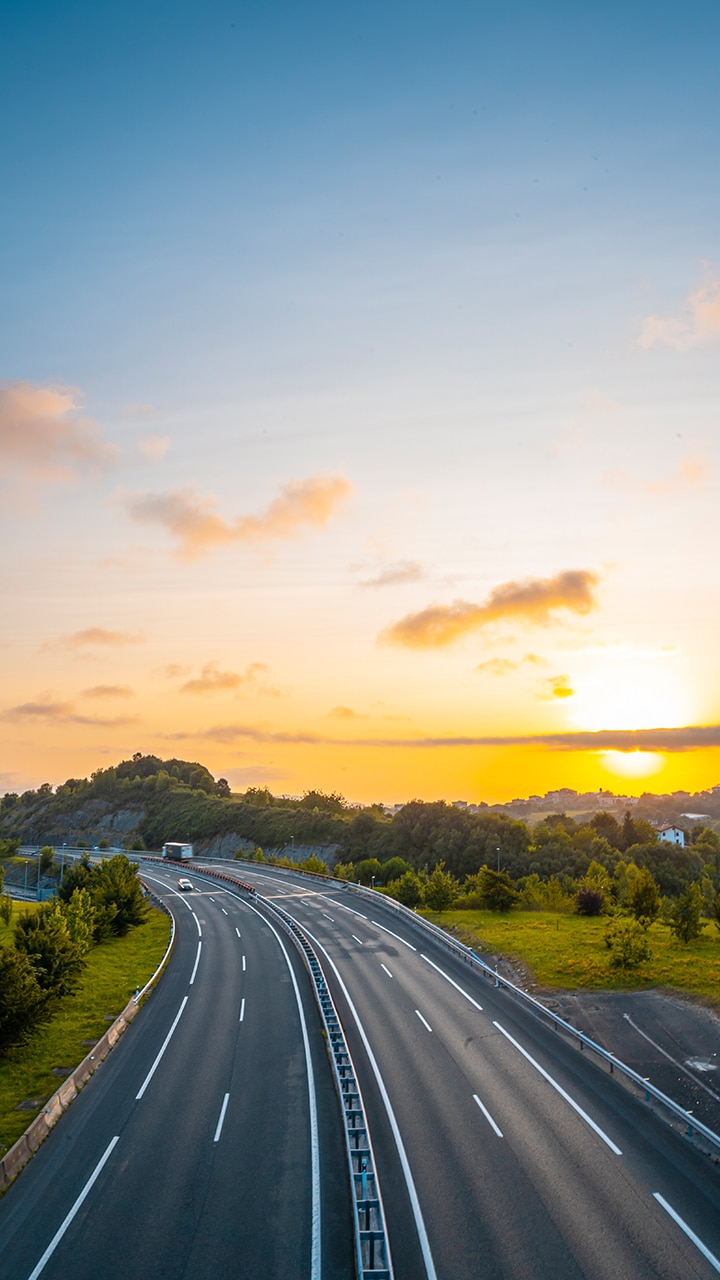 New Expressway to Reduce Travel Time to 2 Hours From Delhi to ...