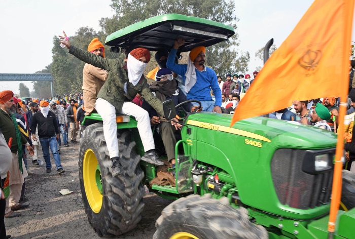 Farmers Protest: Farmer Leaders Announce Ceasefire For The Day | Key ...