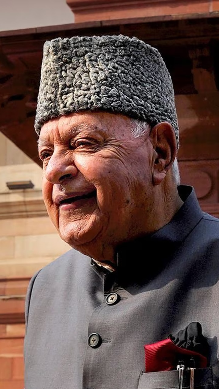 Farooq Abdullah Educational Qualifications