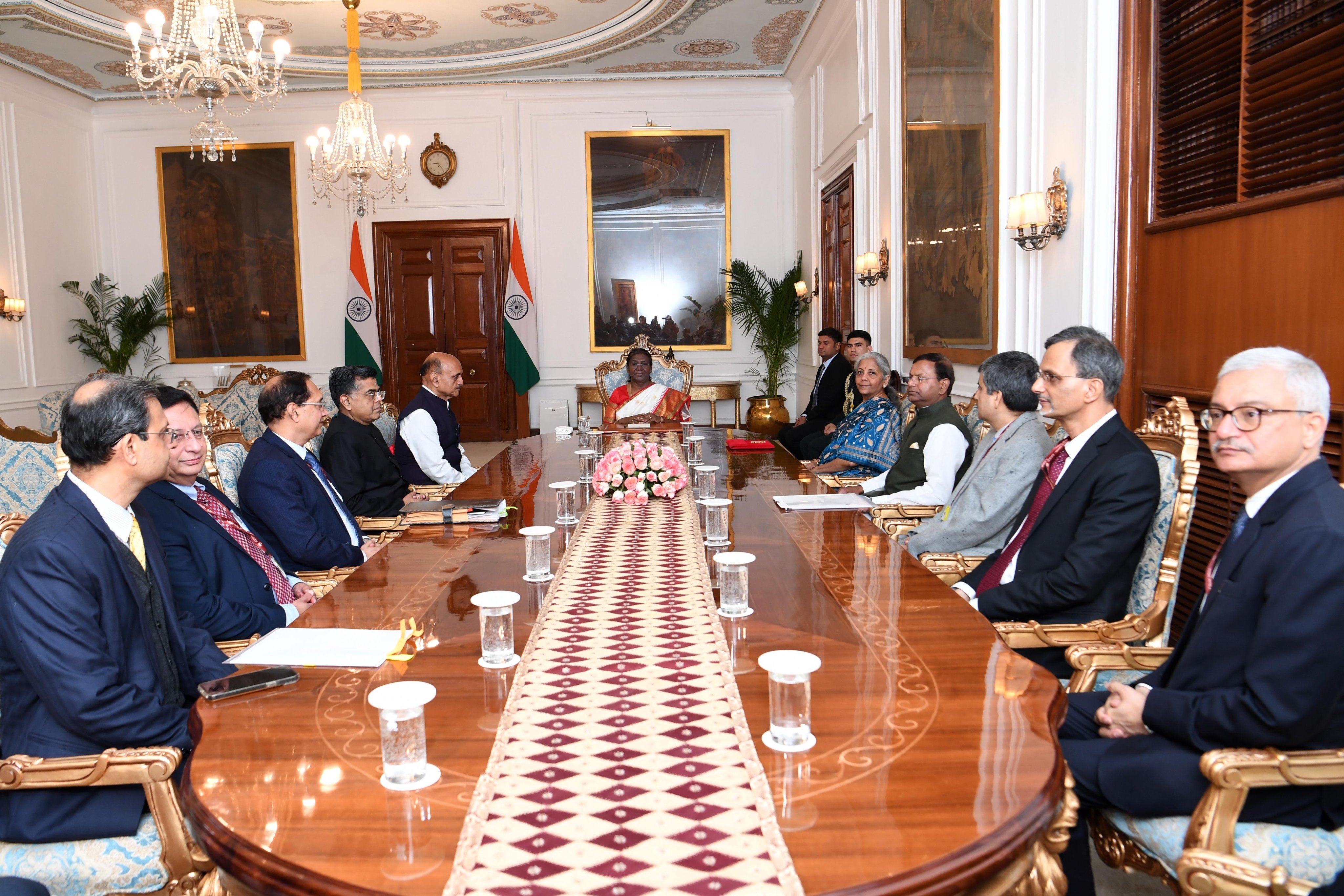 ‘Dahi Cheeni Moment’: President Murmu Feeds Spoon of Good Luck To FM ...