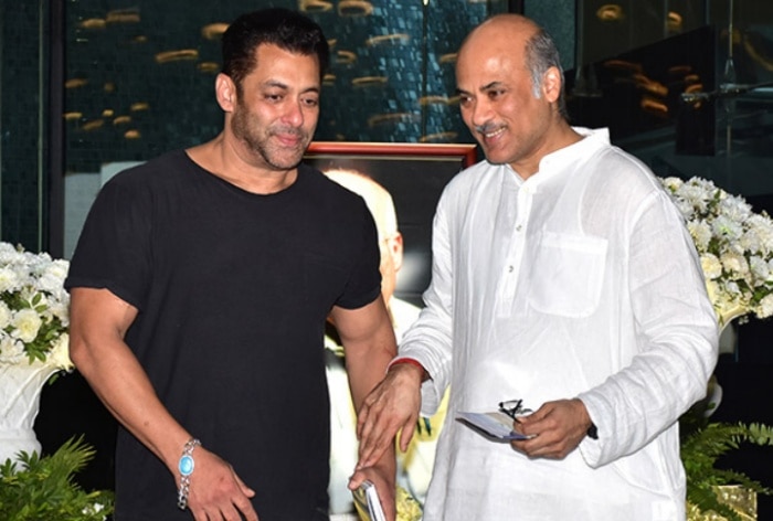 Salman Khan-Sooraj Barjatya’s 5th Film to Begin Only in 2026, After ...