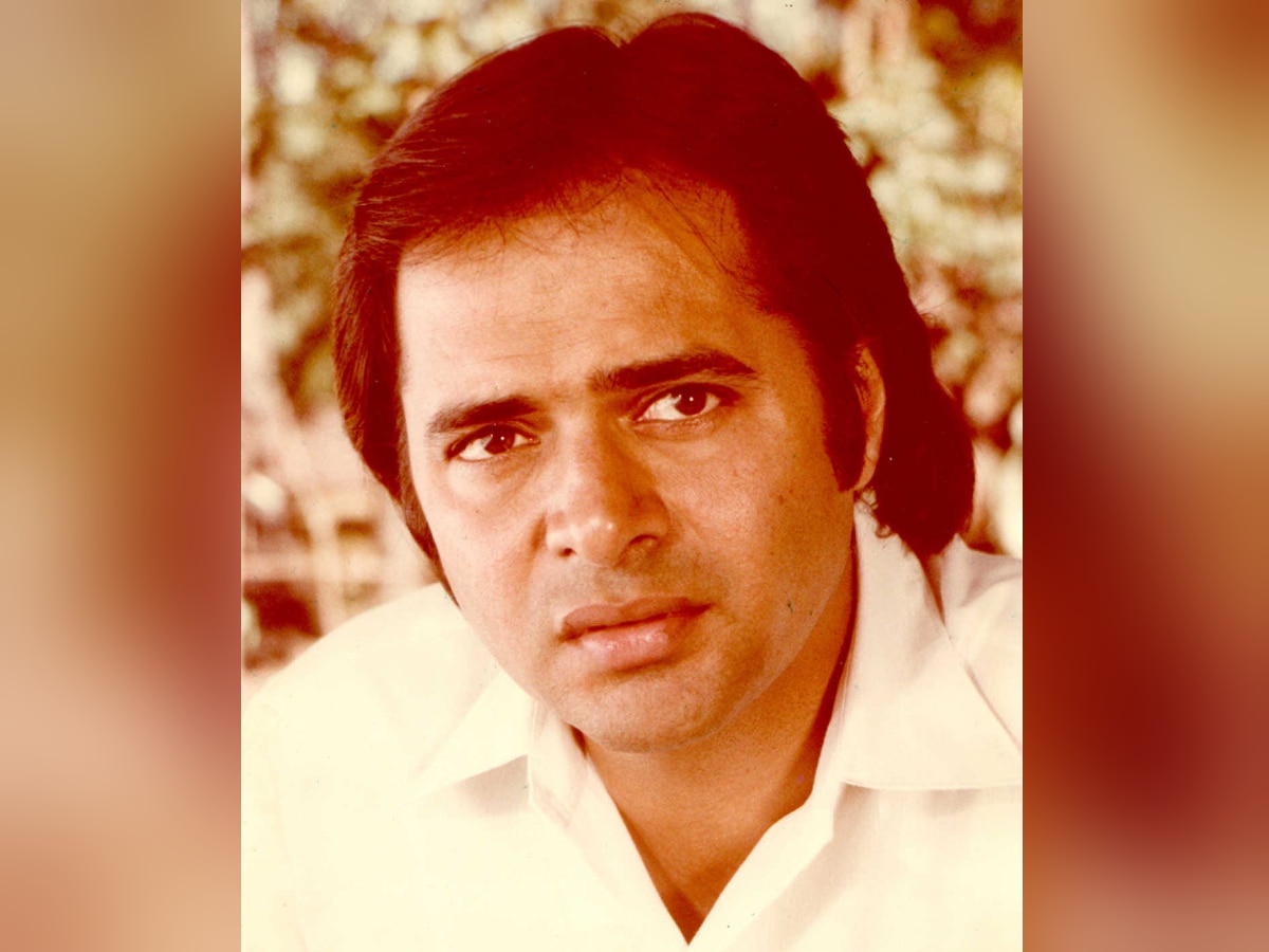 Farooq Shaikh : हजार रुपये से भी कम थी एक्टर फारूक शेख की पहली सैलरी ...