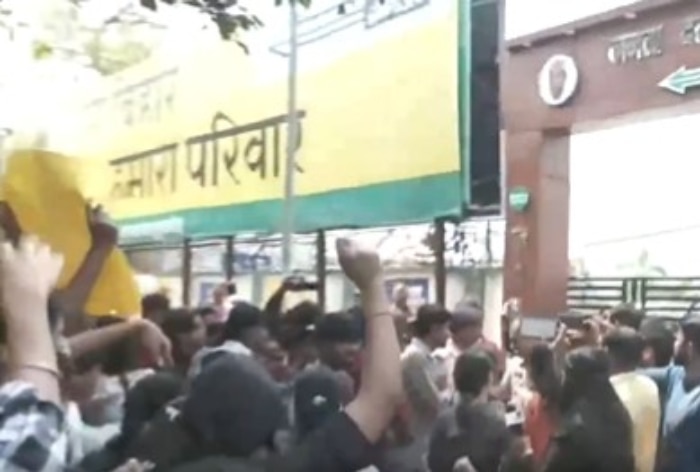 No Plus 2 Classes In Colleges In Bihar From April 1; Students Stage ...