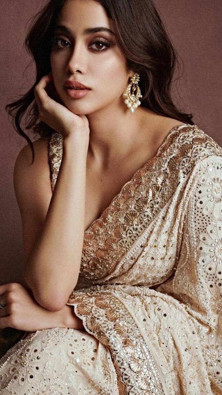 Janhvi Kapoor's 12 Trendy Sarees That Deserve a Spot in Your Ethnic ...