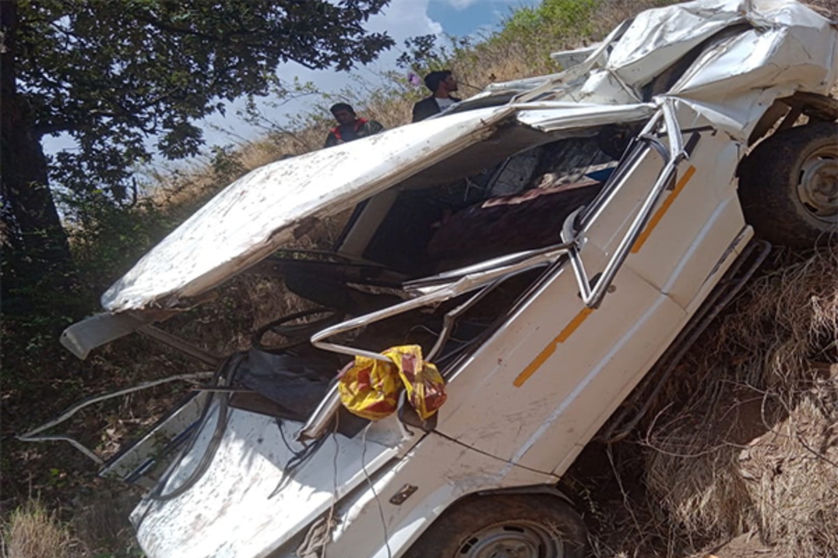 Uttarakhand Car Accident: 3 Killed, 11 Injured As Car Falls Into Gorge ...