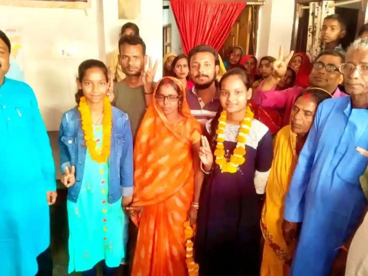 Bihar Board 10th Topper: गांव की दो सगी बहनों मुस्कान और खुशी ने किया ...